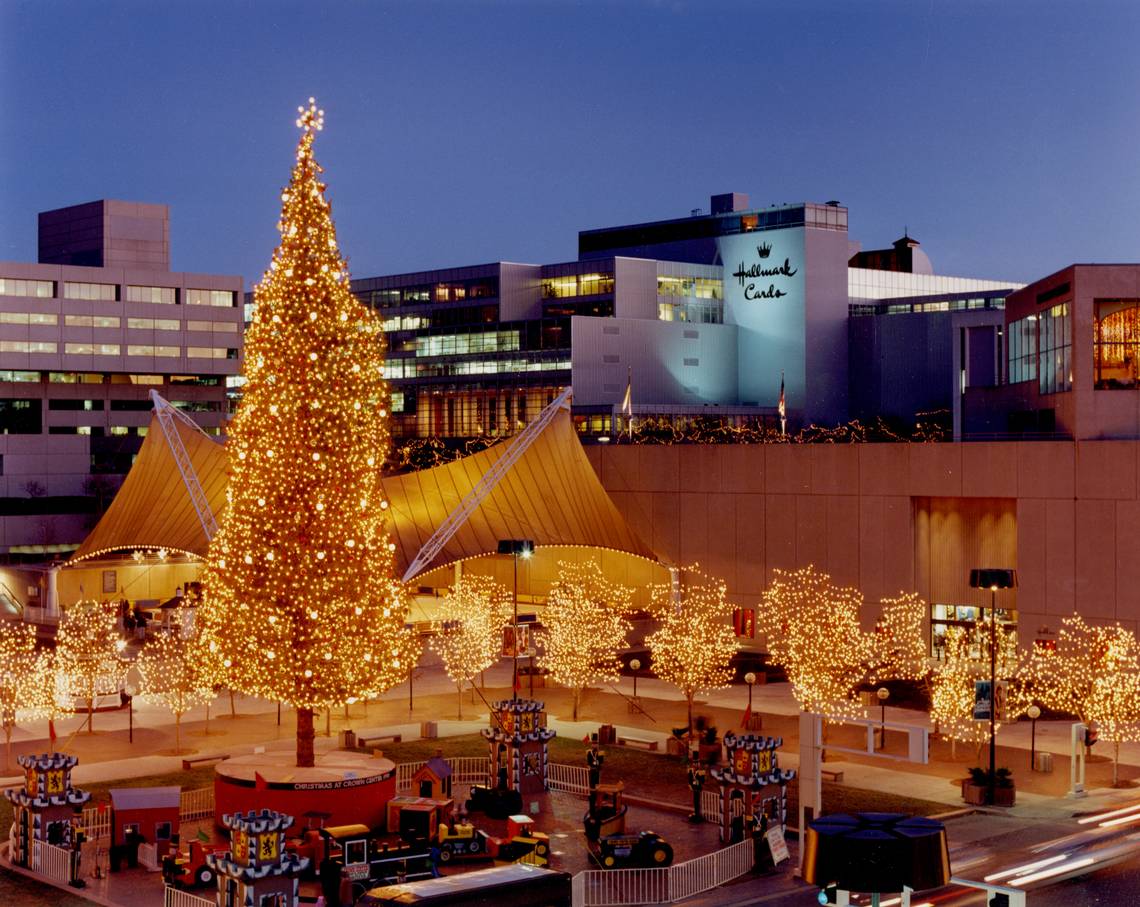 6-Stop Tour: Christmas in KC - KC Parent